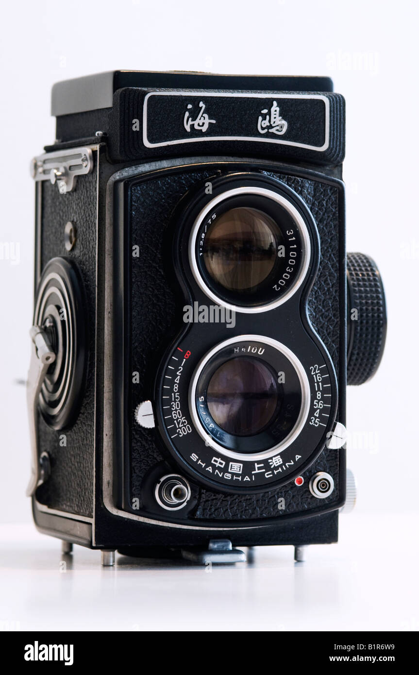 Early model of the China made Seagull medium format camera ...