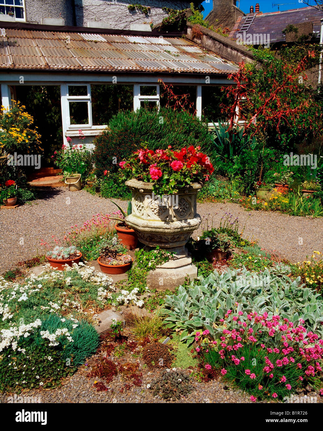 Wellhead hi-res stock photography and images - Alamy