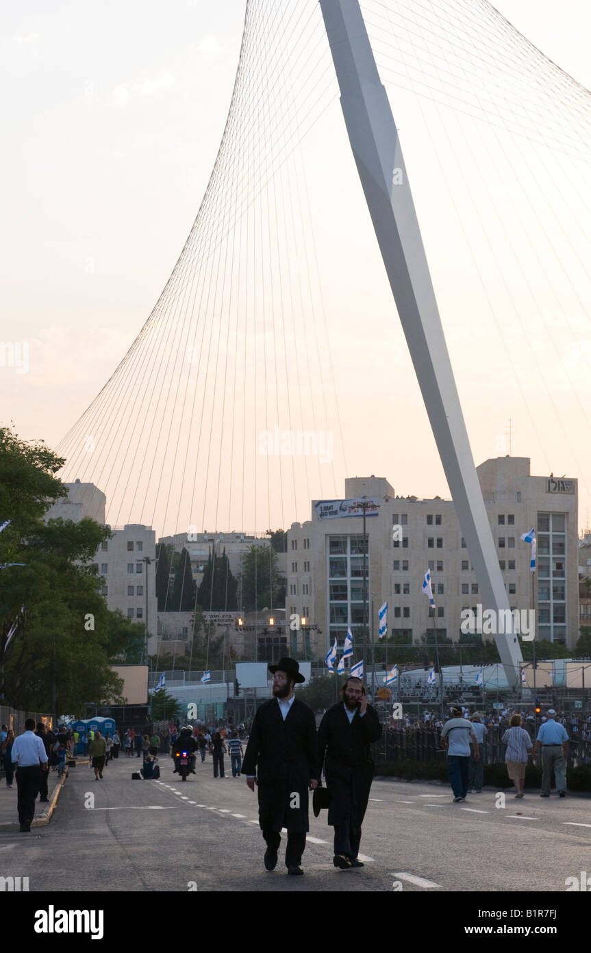Israel Jerusalem String Bridge at the entrance to the city designed by ...