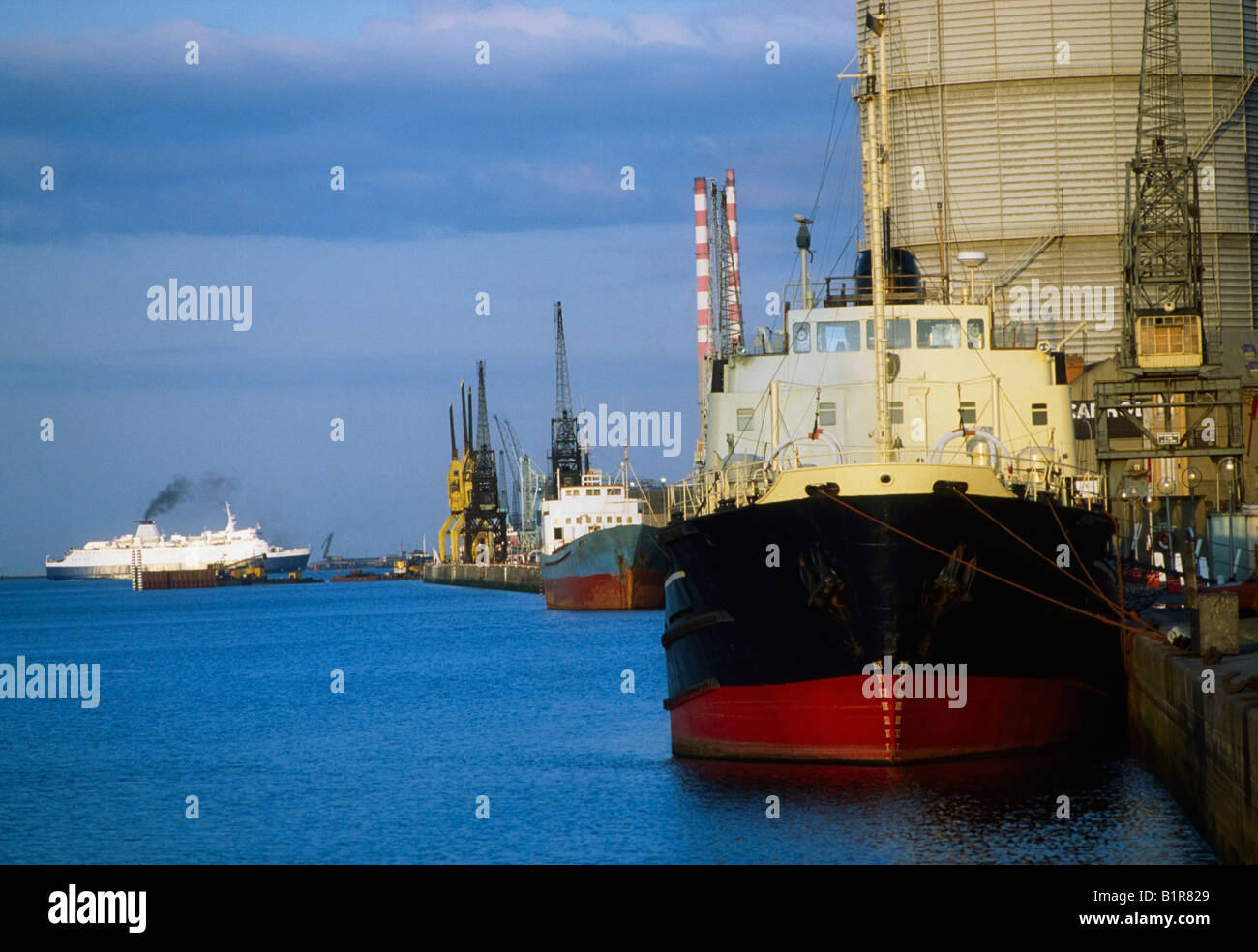 The Lady Patricia Guinness Boat, River Liffey, Dublin, Ireland Stock ...