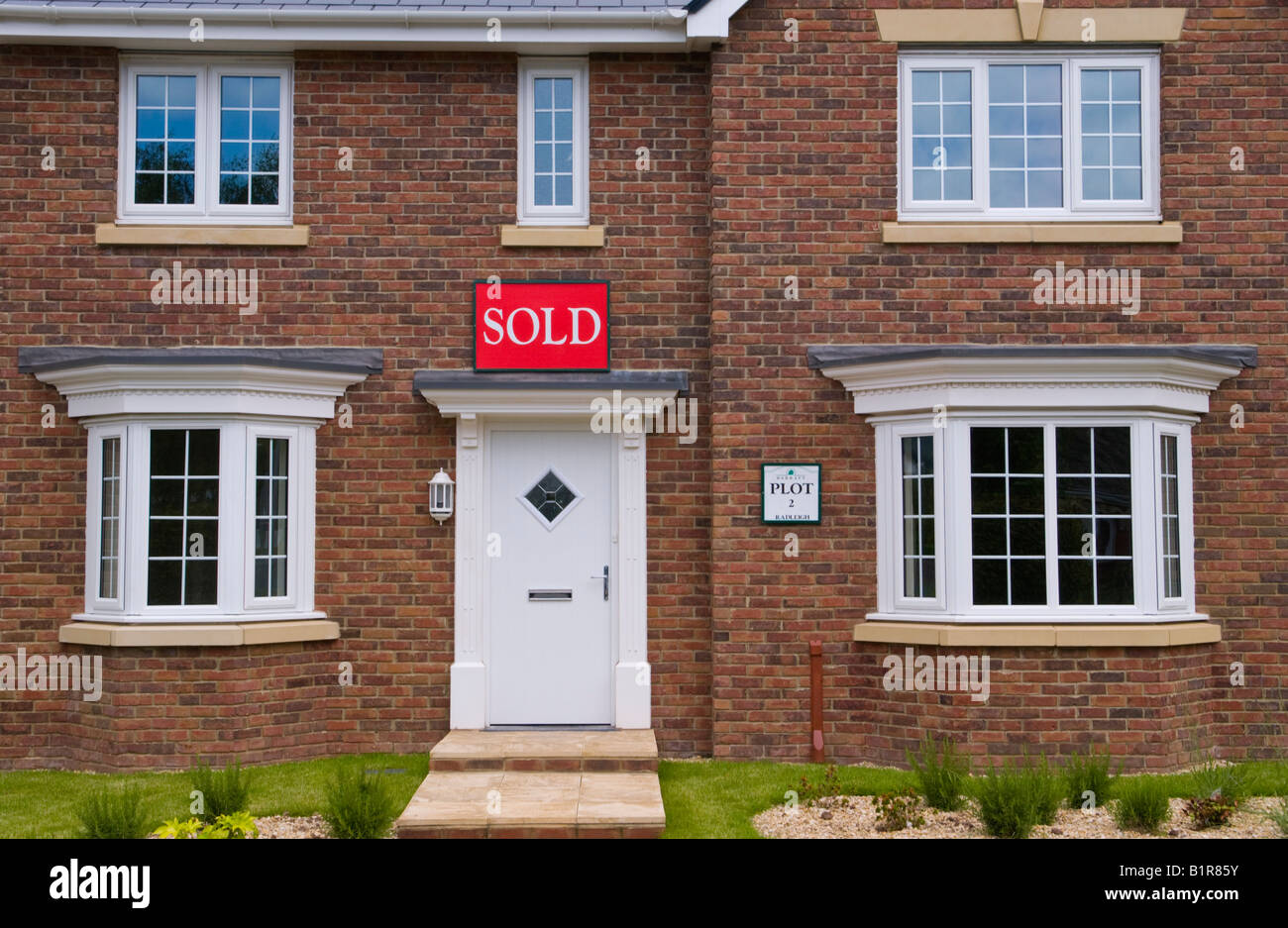 detached house uk. Newly built detached house marked as SOLD on Barratt ...