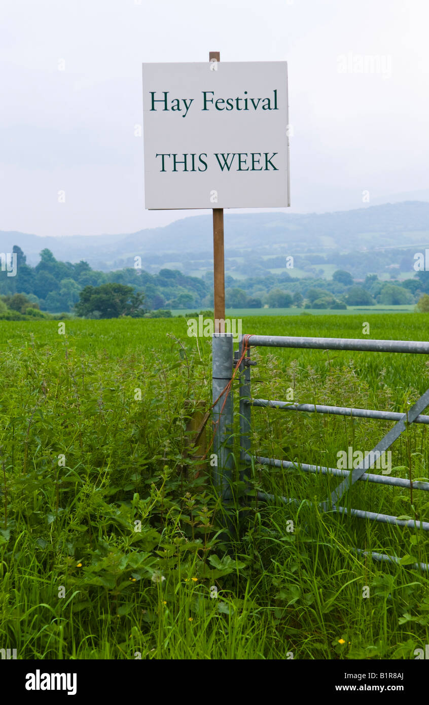 Hay festival sign hi-res stock photography and images - Alamy