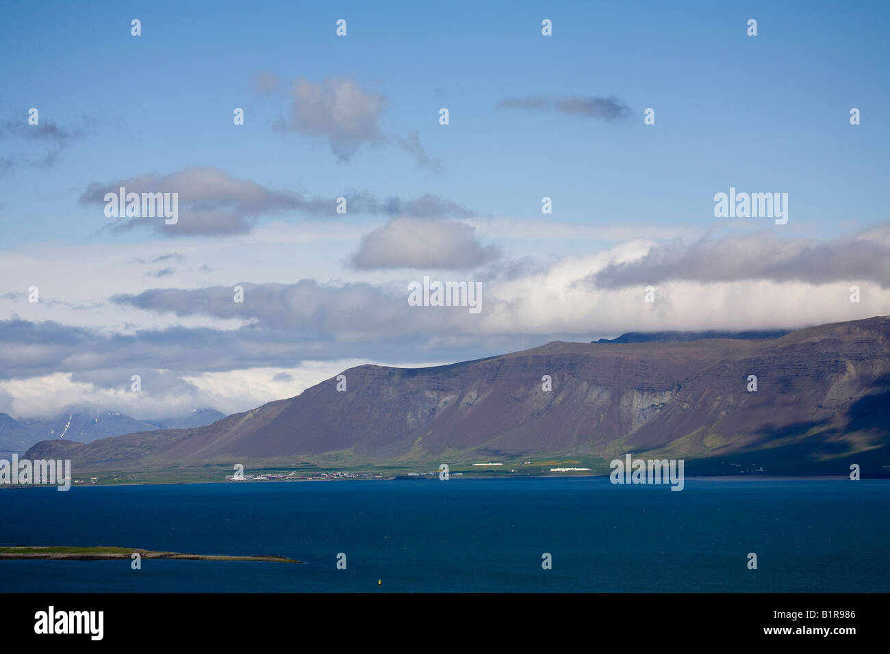 Iceland scenic coastal view hi-res stock photography and images - Alamy