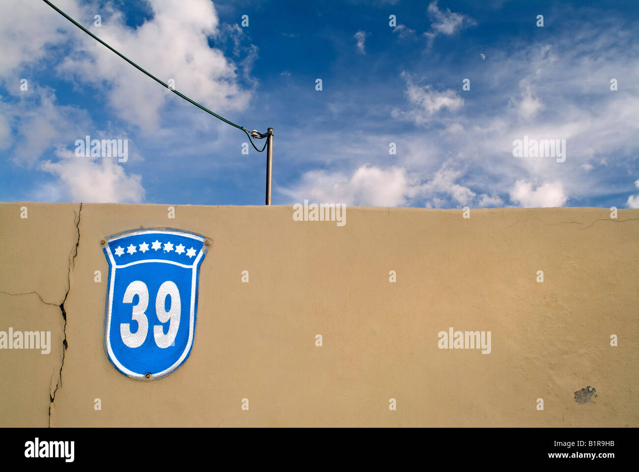House Number 39 sign Stock Photo - Alamy