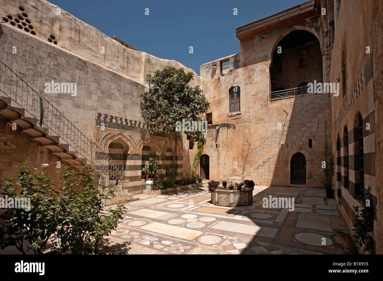 Hama Syria Azem palace courtyard Stock Photo - Alamy