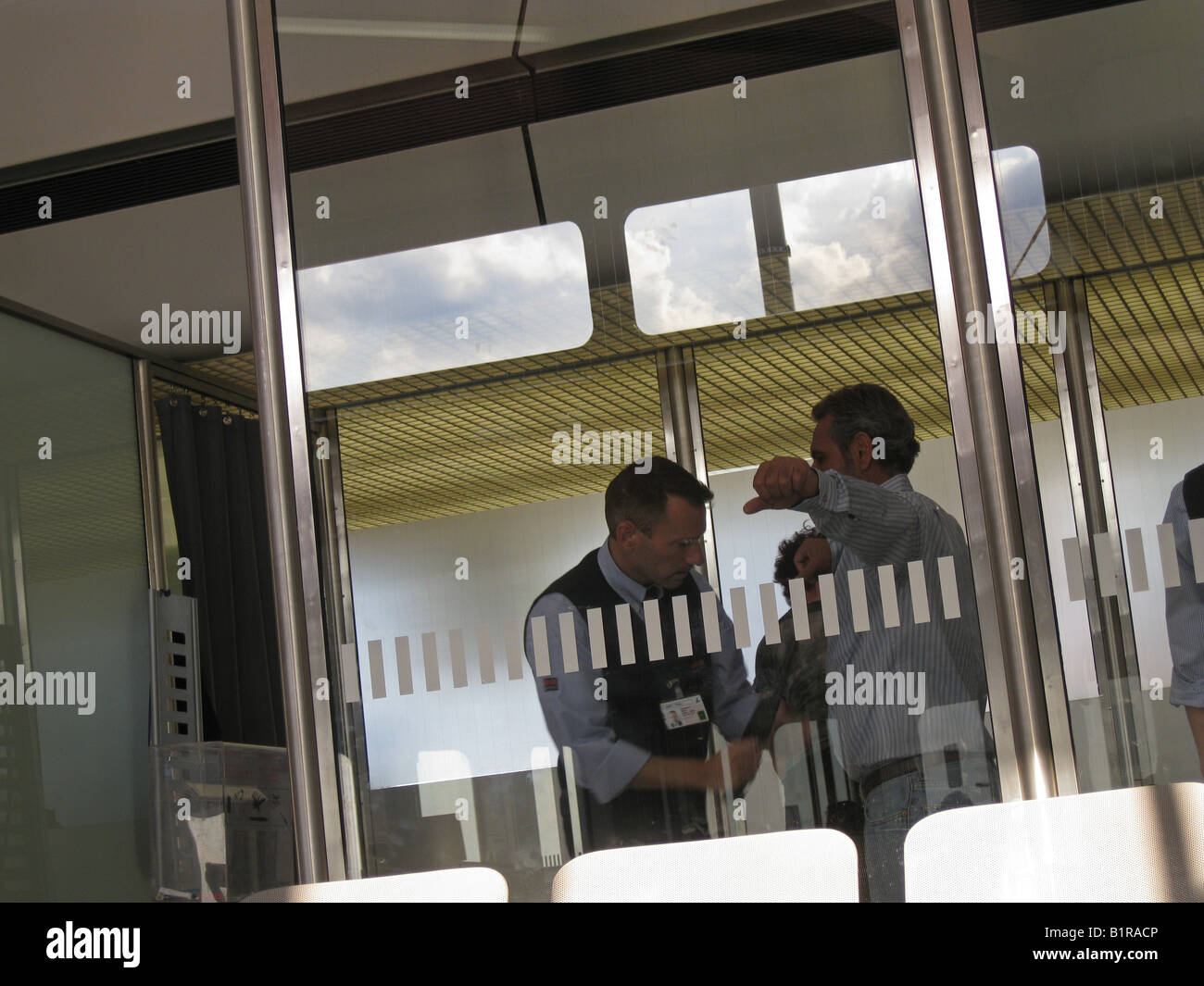Airport security gate hi-res stock photography and images - Alamy