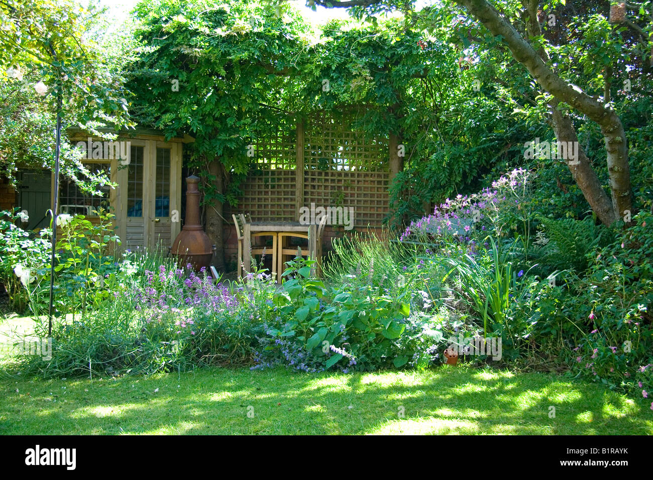small suburban back garden Stock Photo - Alamy