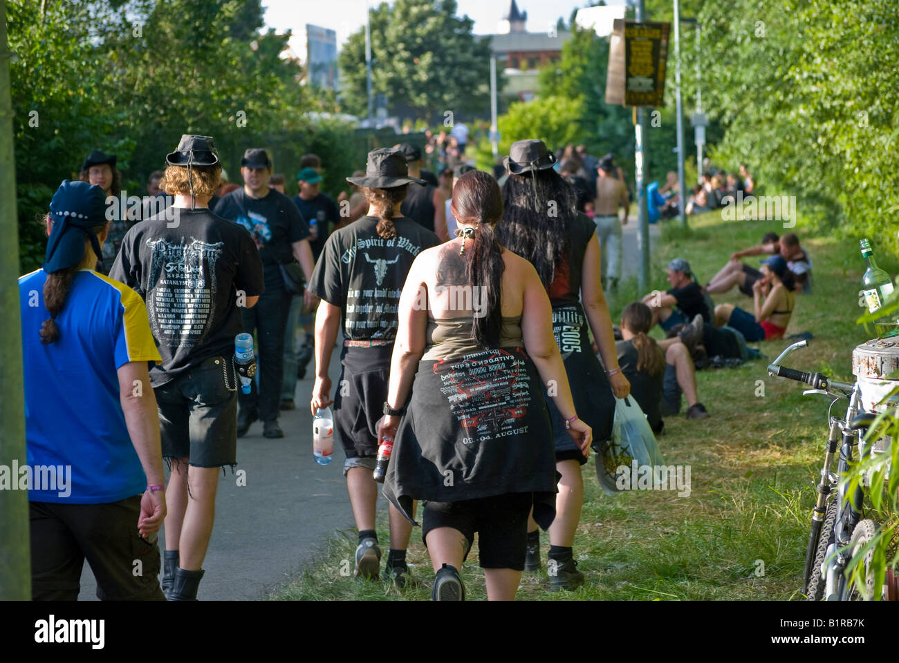 Hard rock fans hi-res stock photography and images - Alamy