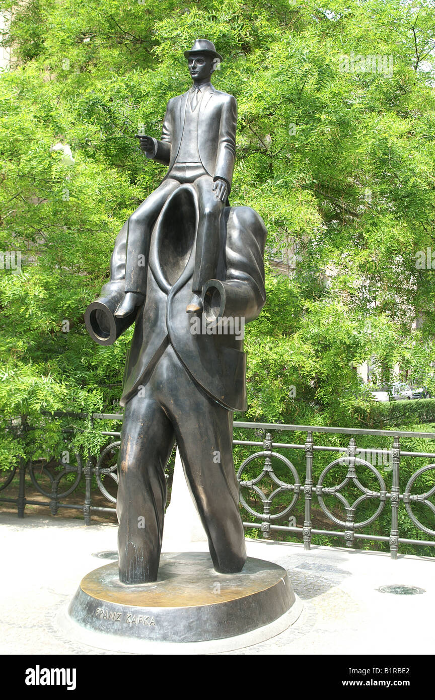 Franz Kafka statue in jewish quarter Prague Stock Photo - Alamy