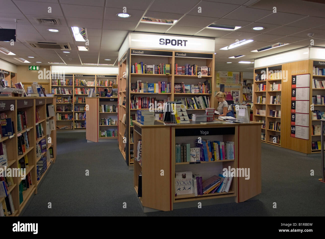 Foyles bookstore interior charing cross hi-res stock photography and ...