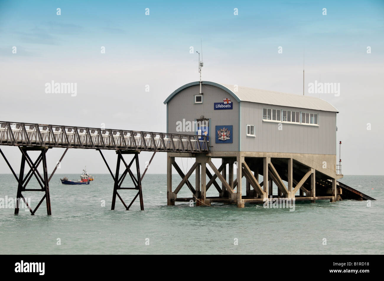 Life boat station with fishing boat at Selsey Bill Stock Photo - Alamy