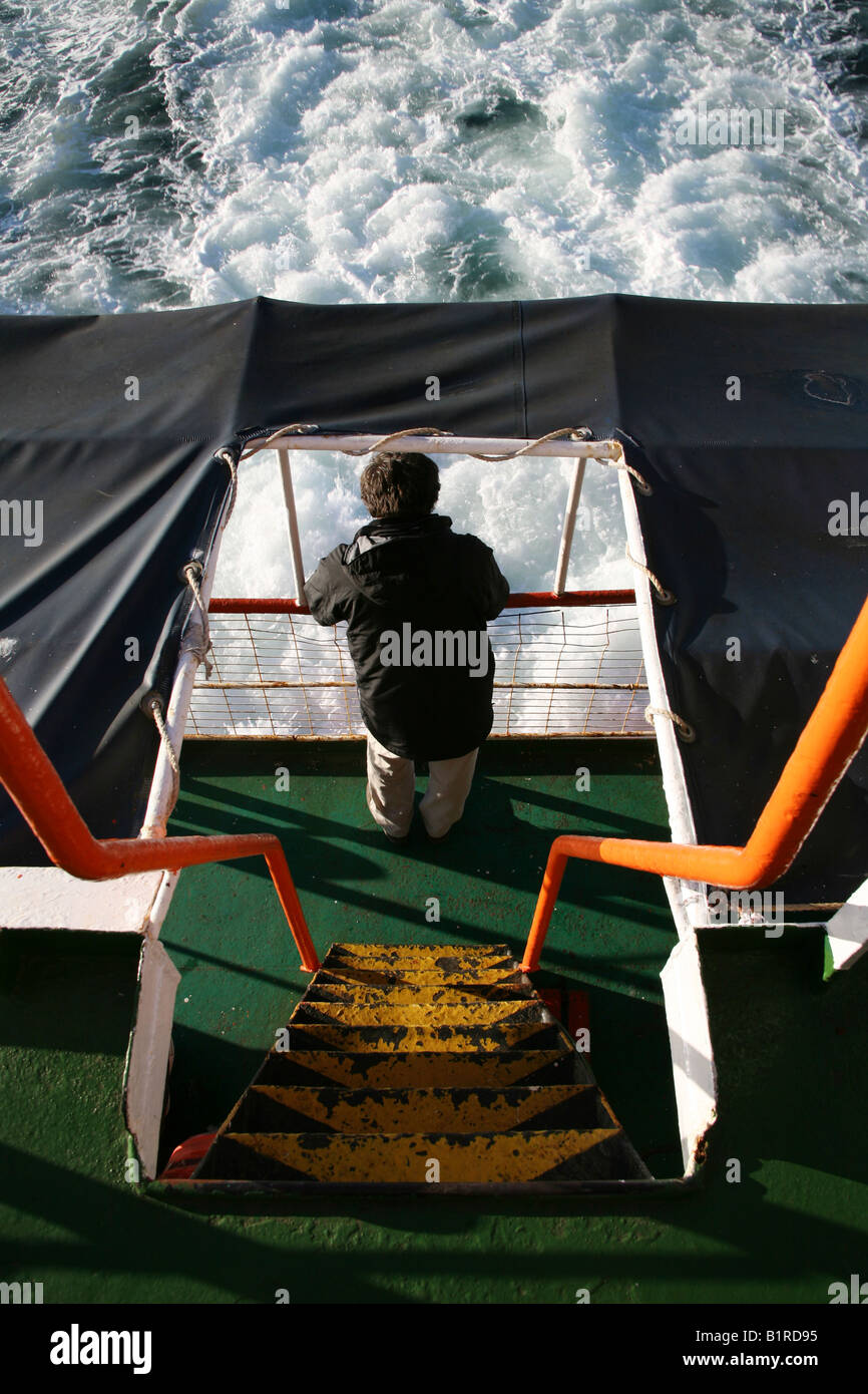 Ship going astern hi-res stock photography and images - Alamy