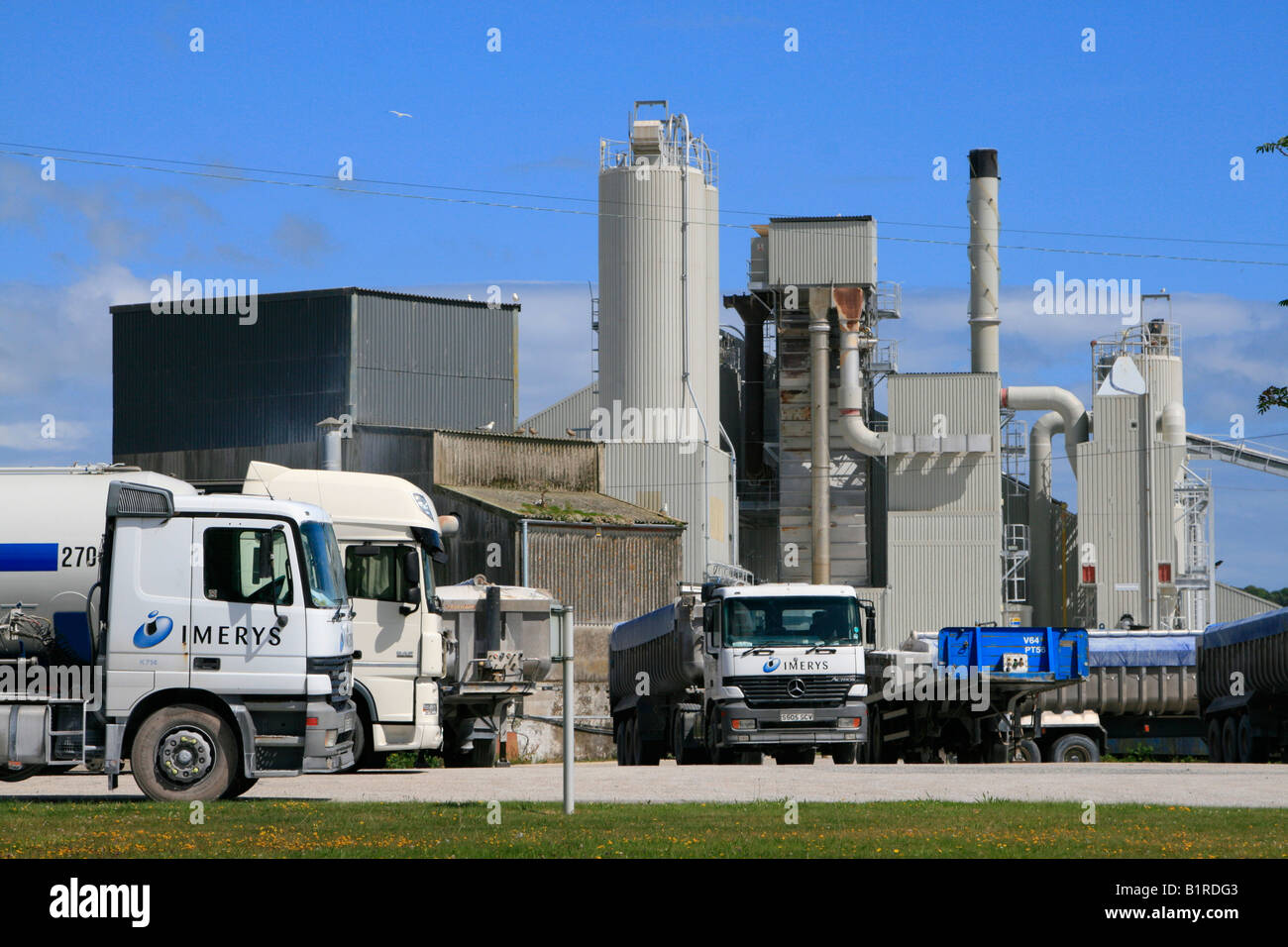 lorries at par docks cornwall england uk gb Stock Photo - Alamy