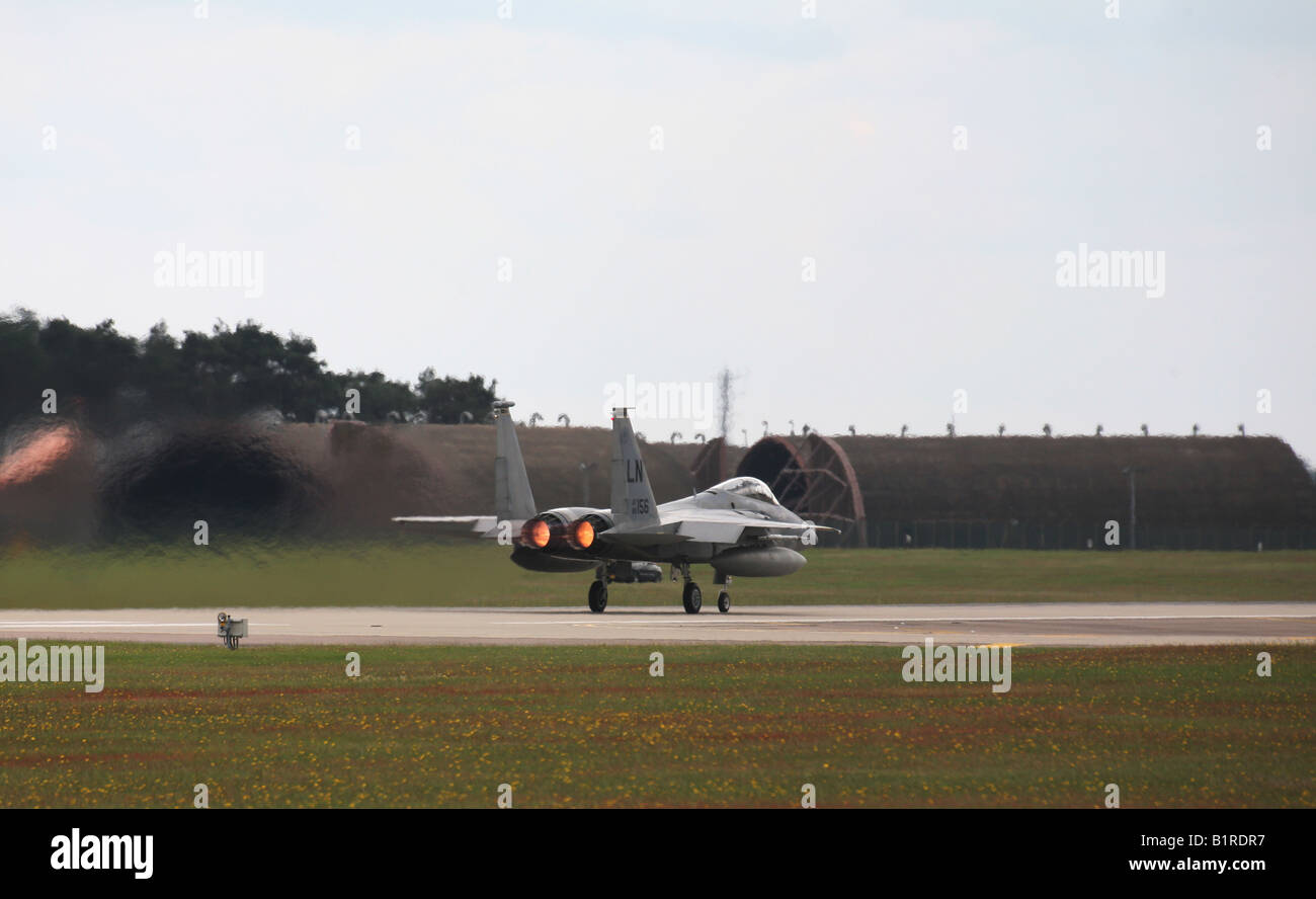 RAF Lakeneath An F-15 taking off Stock Photo - Alamy
