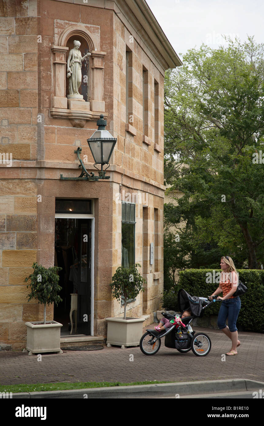 Garibaldi Building on the corner of Ferry and Alexandra Streets ...