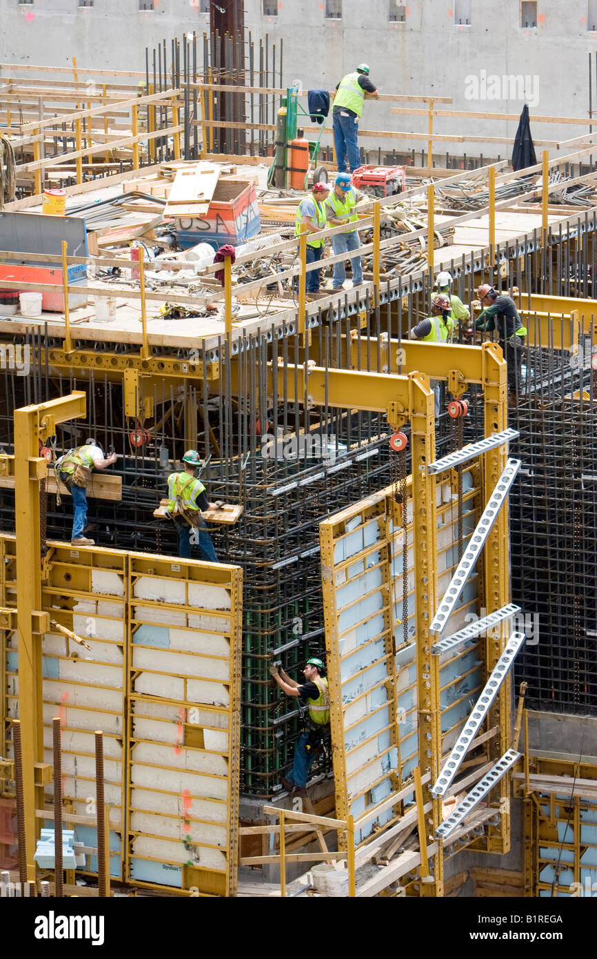 Ongoing construction hi-res stock photography and images - Alamy