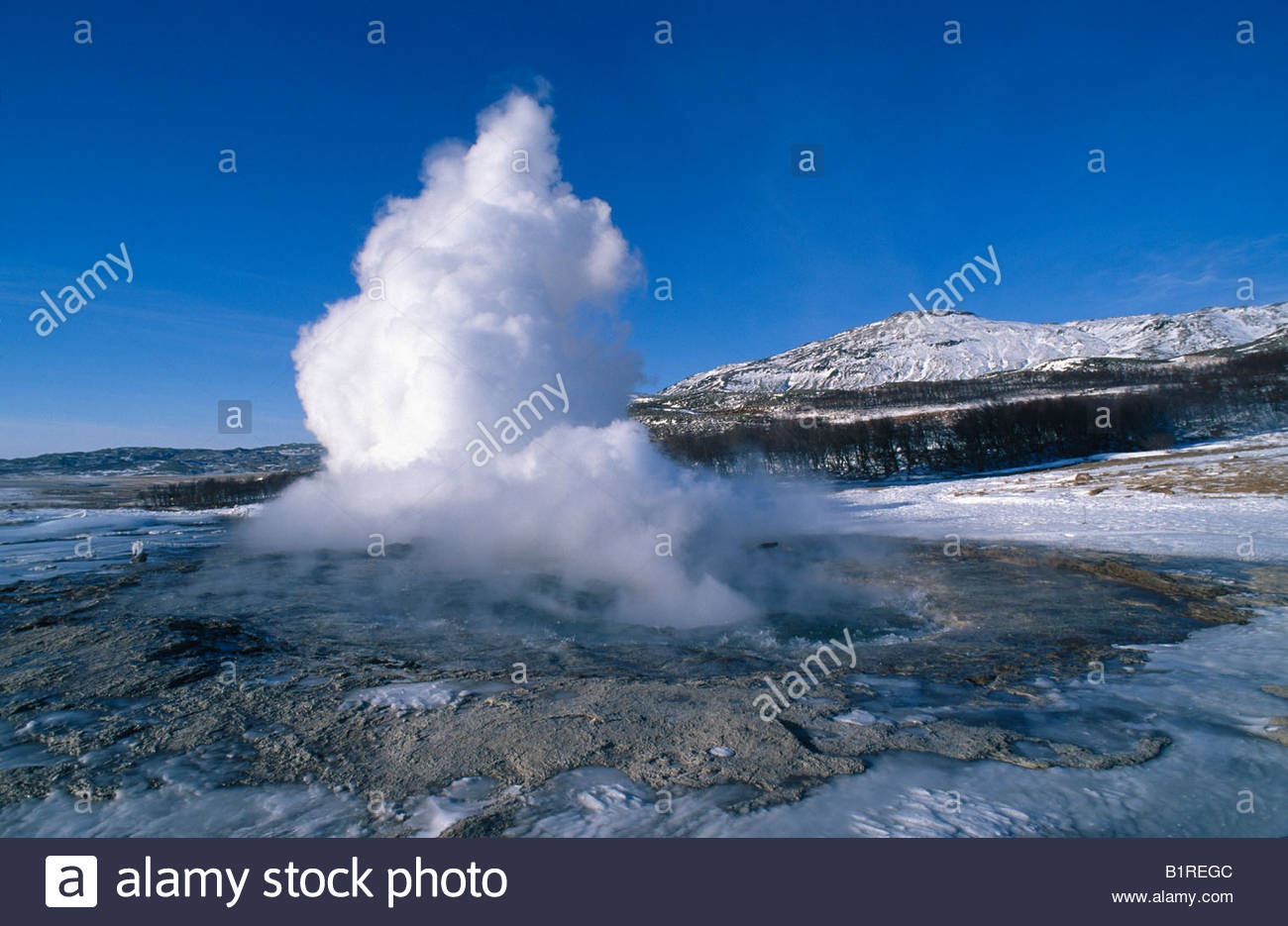 Strokkur Geyser Winter Stock Photos & Strokkur Geyser Winter Stock ...