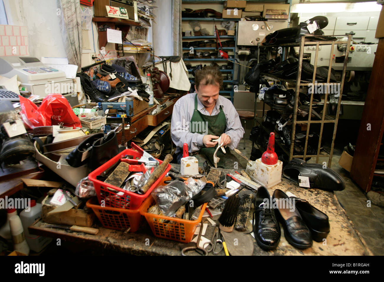 Workstation clutter hi-res stock photography and images - Alamy