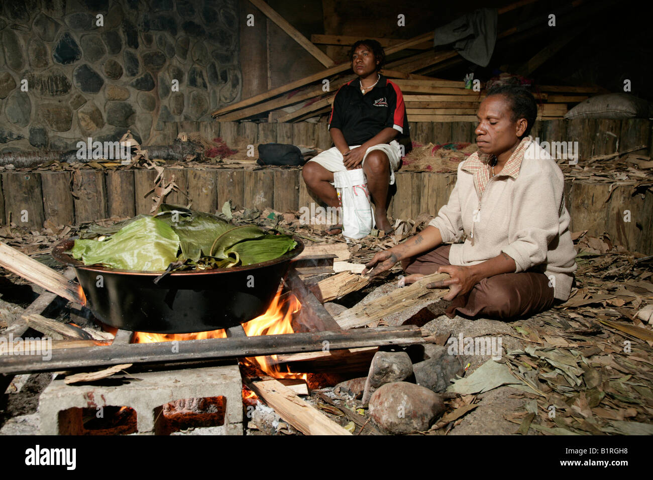Traditional food of papua hi-res stock photography and images - Alamy
