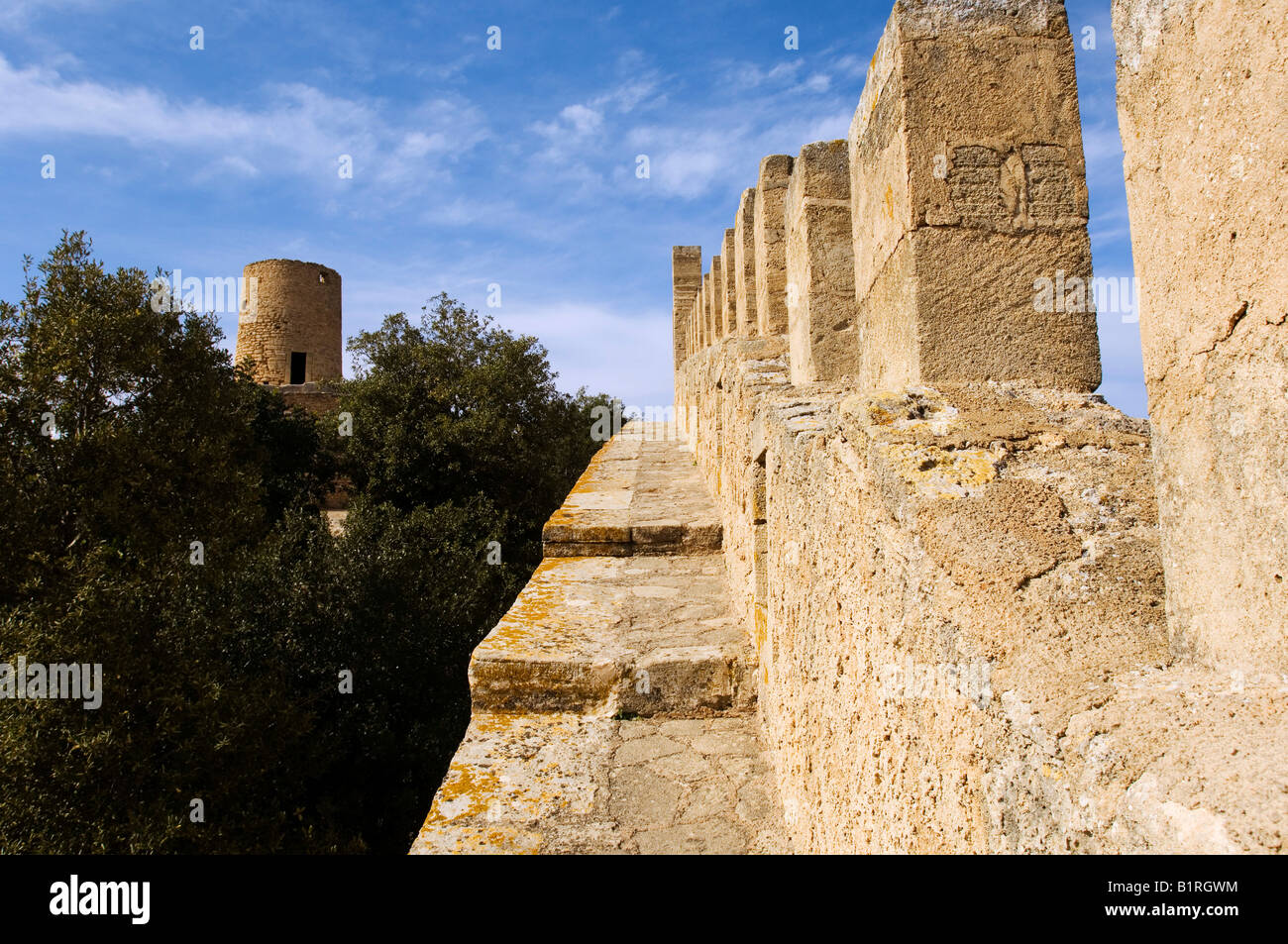 Spanish fortified tower hi-res stock photography and images - Alamy