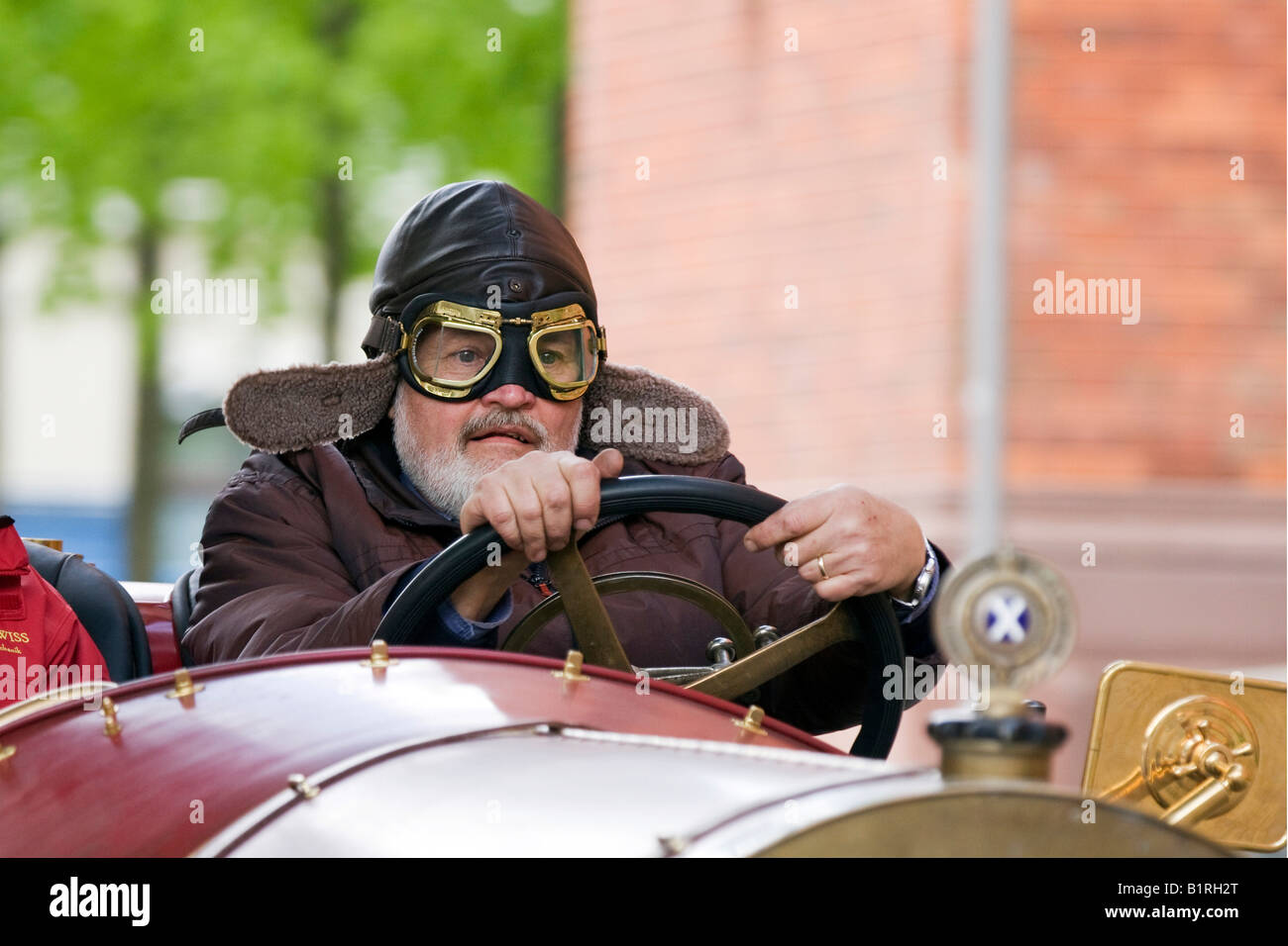 Vintage car driver, Oldtimer Ralley Wiesbaden 2008, Hesse, Germany ...