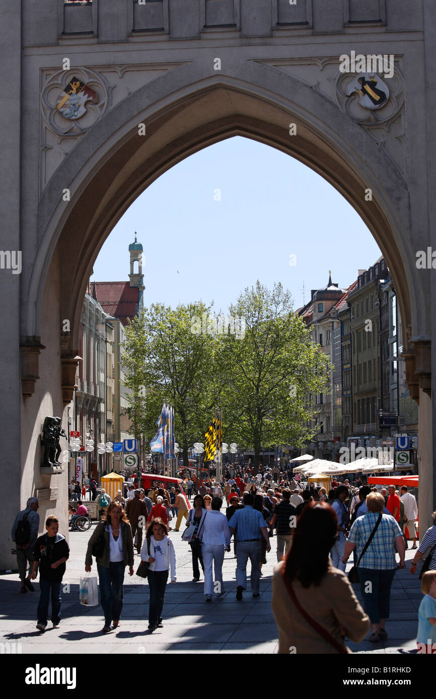 Pedestrian area, Karlstor Gate, Neuhauser Street, Munich, Upper Bavaria ...
