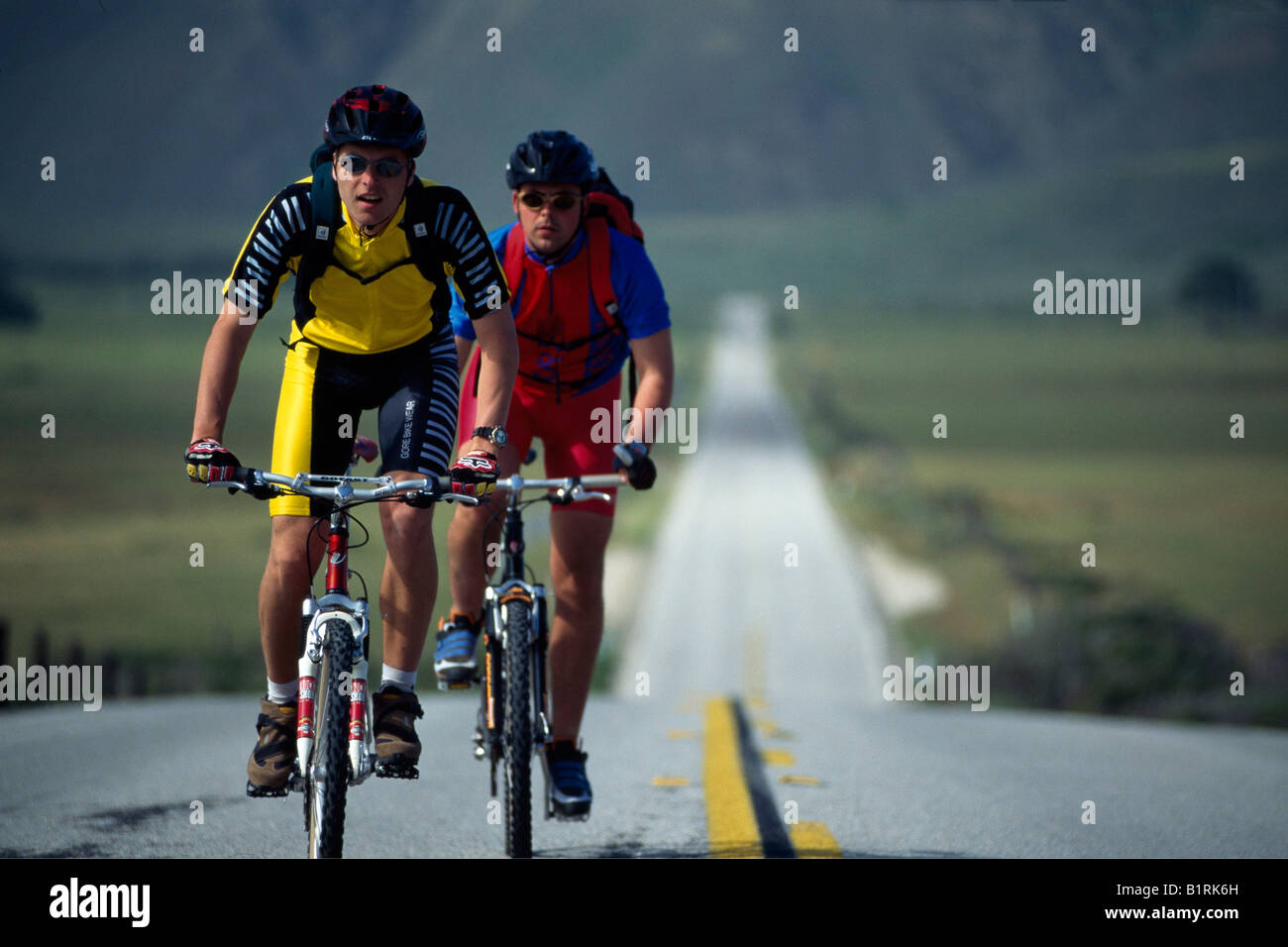 Cycling highway 1 california hi-res stock photography and images - Alamy