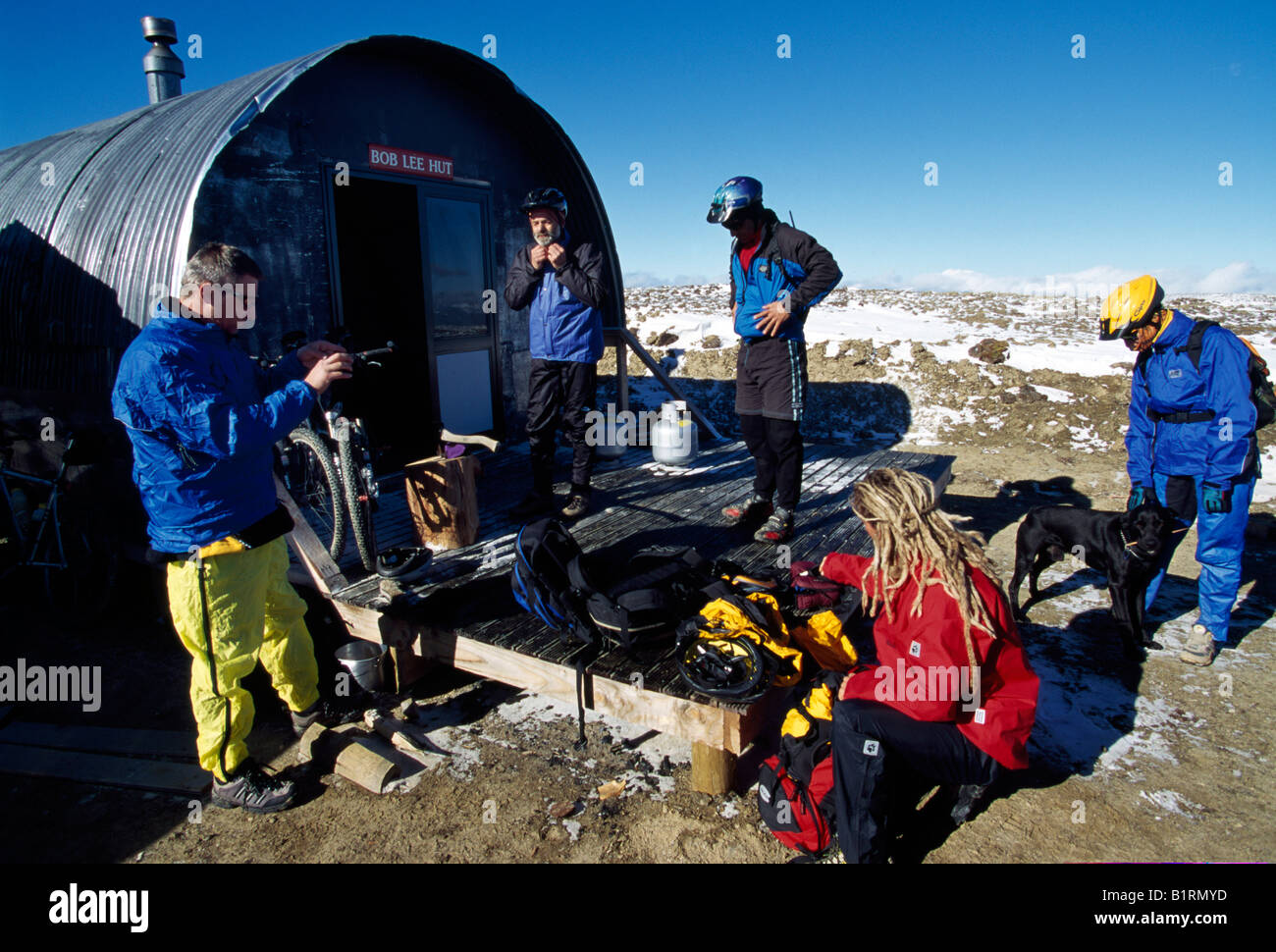 Mount Pisa, Bob Lee hut, mountain bikers, Southern Alps, Southern ...