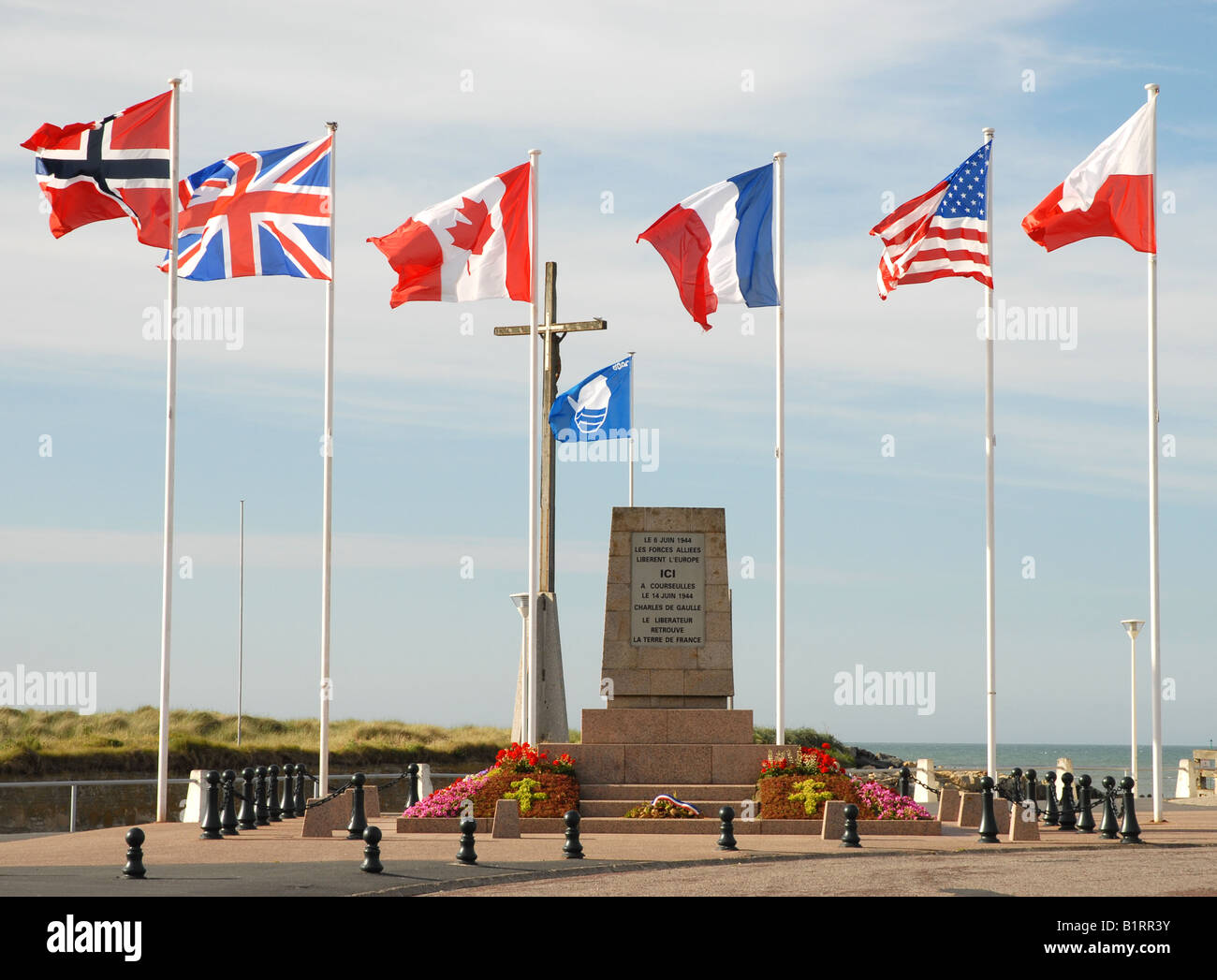 D-Day Commemorative flags - JUNO beach - Courseulles sur mer - France ...
