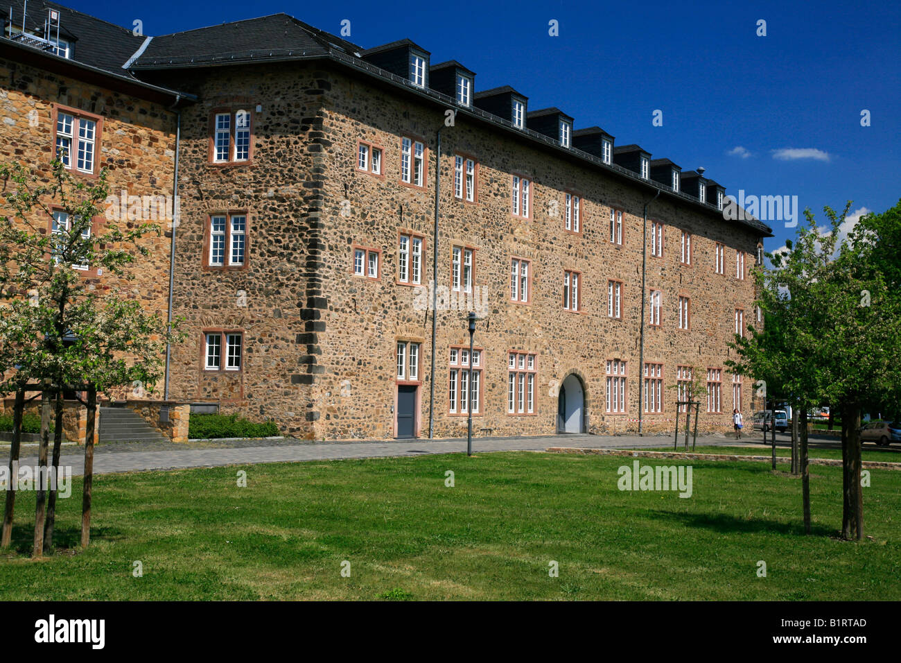 Schloss und rathaus hi-res stock photography and images - Alamy