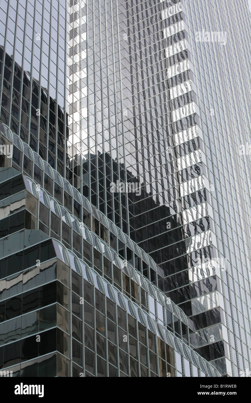 A view of Citigroup Centre aka Northwestern Atrium Center at 500 W ...