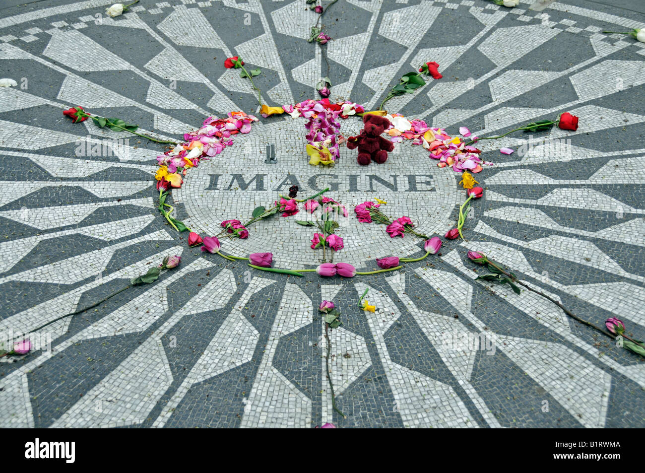 Adorned memorial to John Lennon, Strawberry Fields, Central Park, New ...