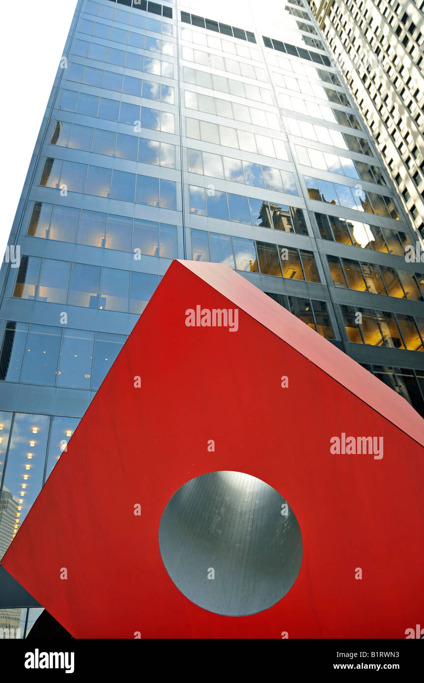 Cube sculpture hi-res stock photography and images - Alamy