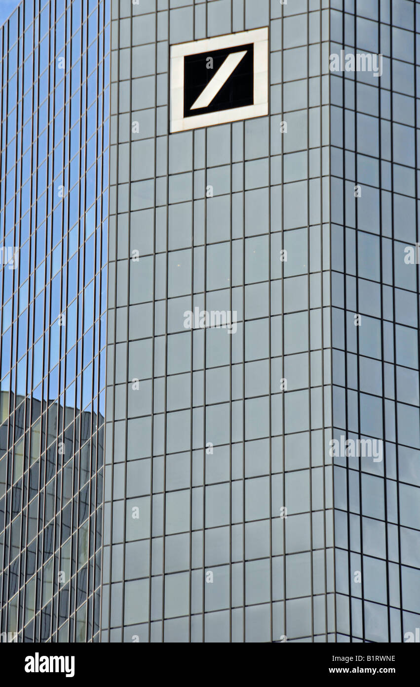 Deutsche bank full logo hi-res stock photography and images - Alamy