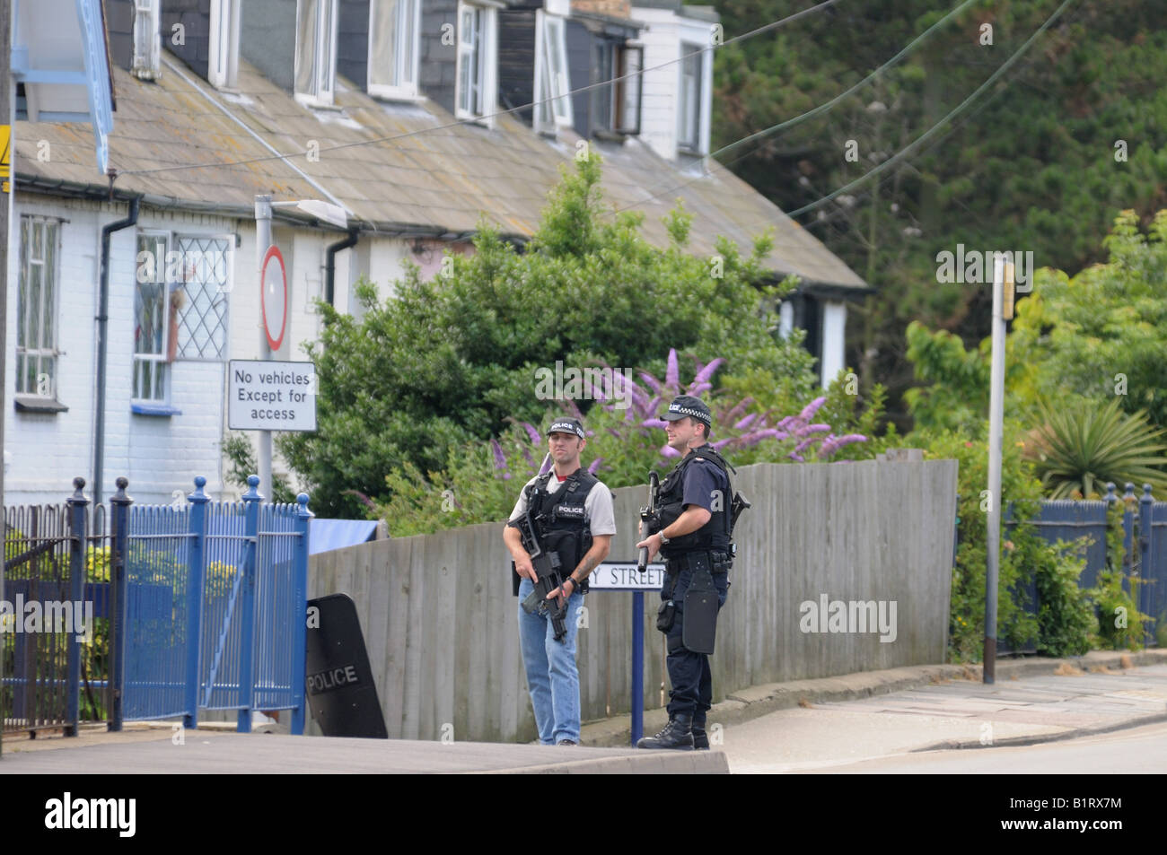 Armed Response Unit Stock Photos & Armed Response Unit Stock Images - Alamy