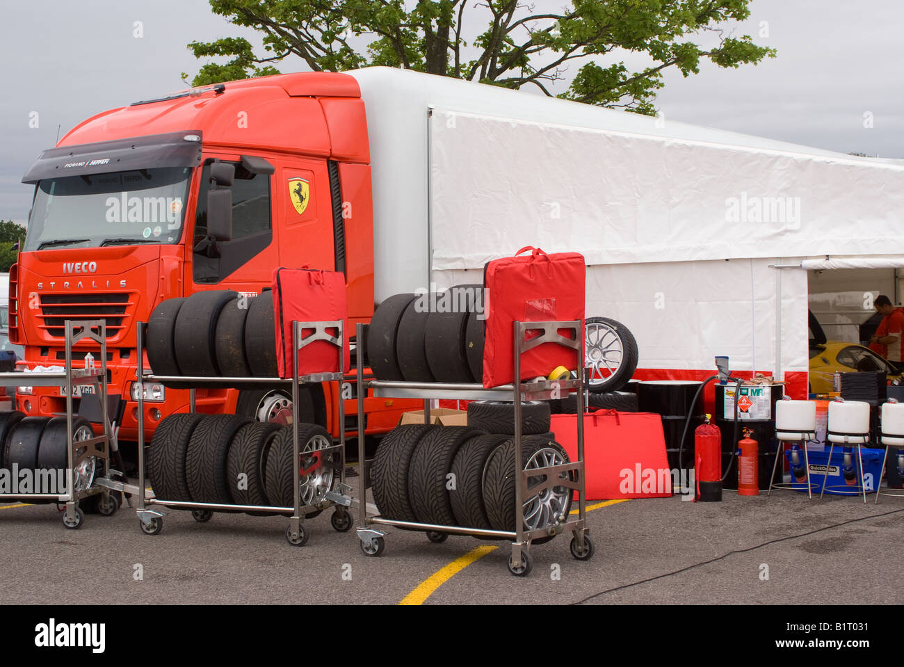 Car transporter lorry hi-res stock photography and images - Alamy