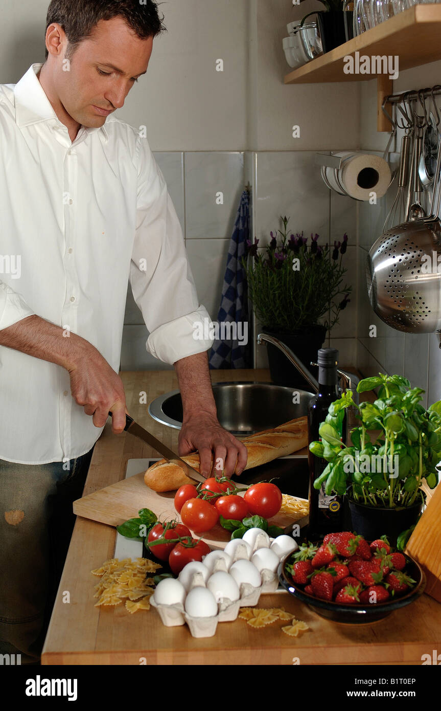 Old italian man hi-res stock photography and images - Alamy