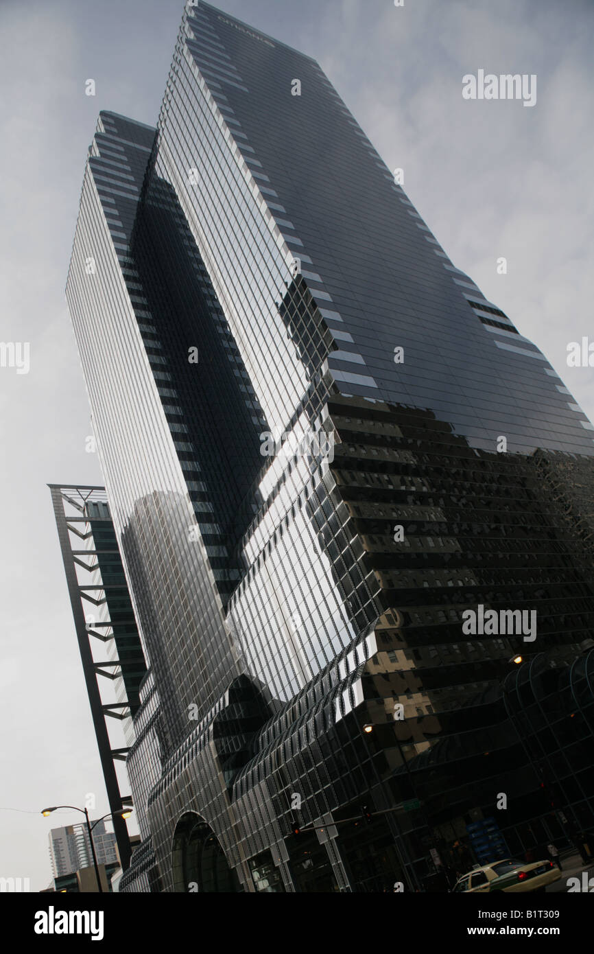 A view of Citigroup Centre aka Northwestern Atrium Center at 500 W ...