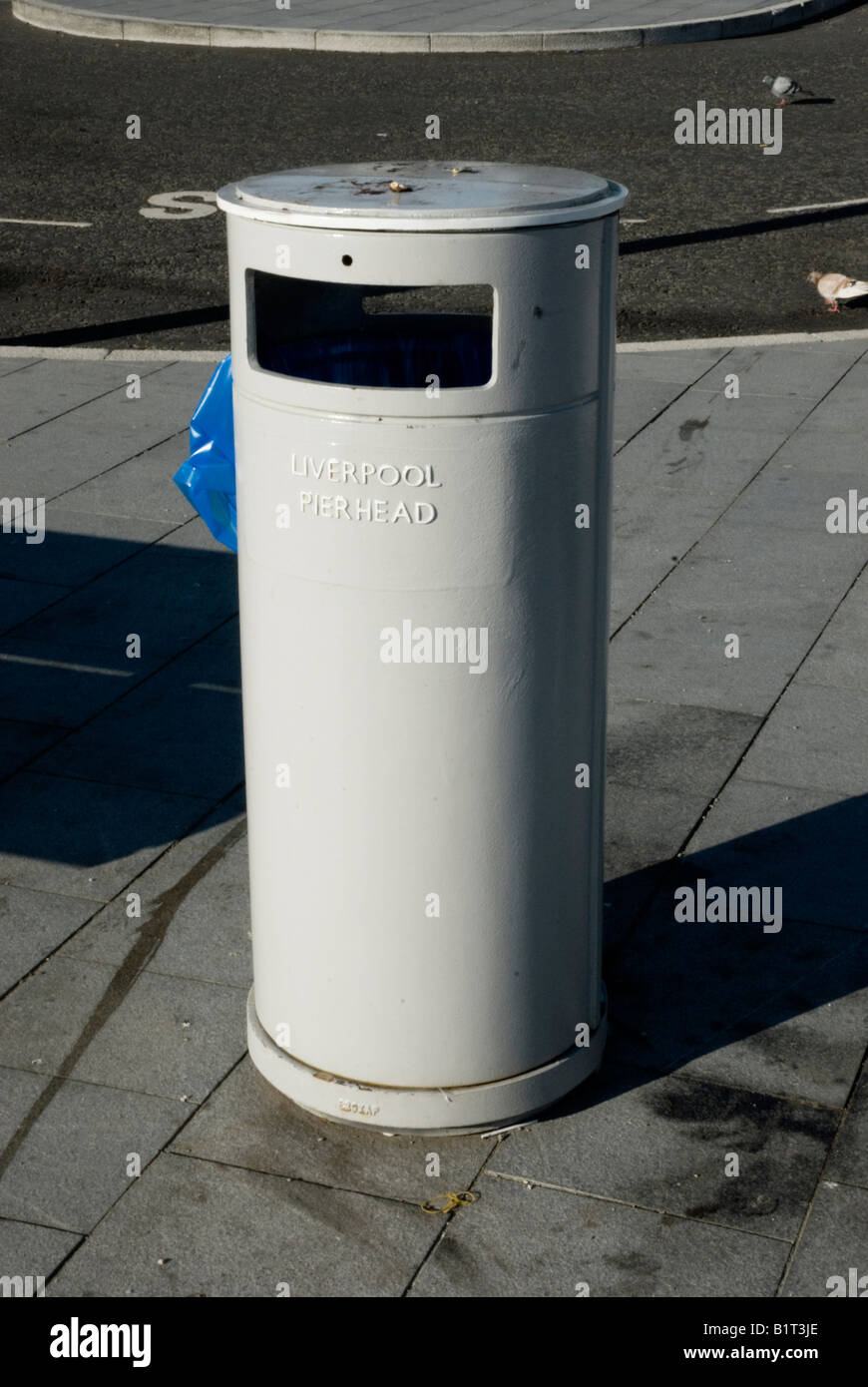 Liverpool bin hi-res stock photography and images - Alamy