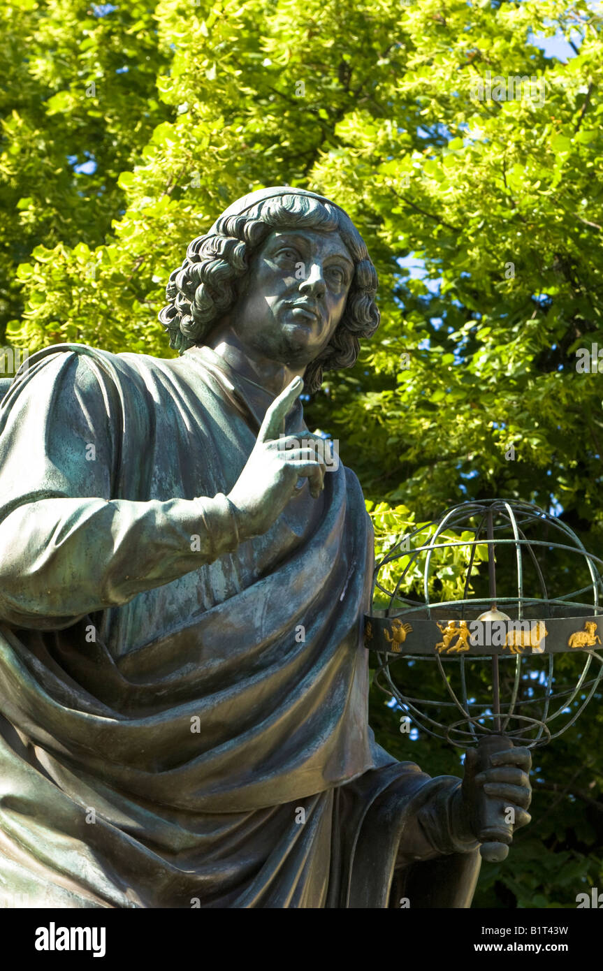 Nicolaus Copernicus Monument in Old Town Torun Poland Stock Photo - Alamy