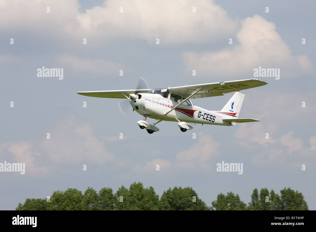 Reims cessna f172n skyhawk hi-res stock photography and images - Alamy