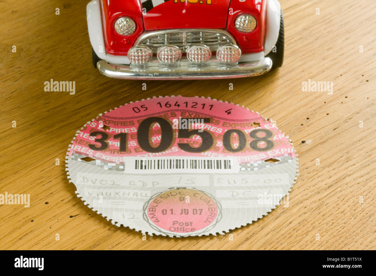 Tax disk hi-res stock photography and images - Alamy