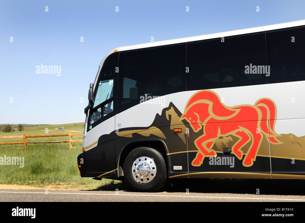 Luxury touring bus hi-res stock photography and images - Alamy