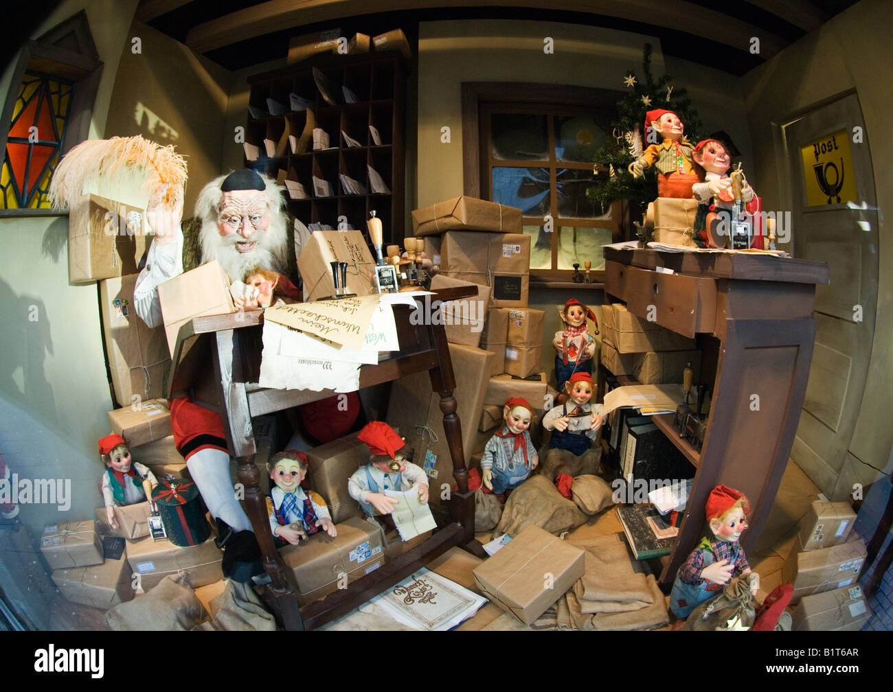 shop window decorated for Christmas displays animated fairy tale ...