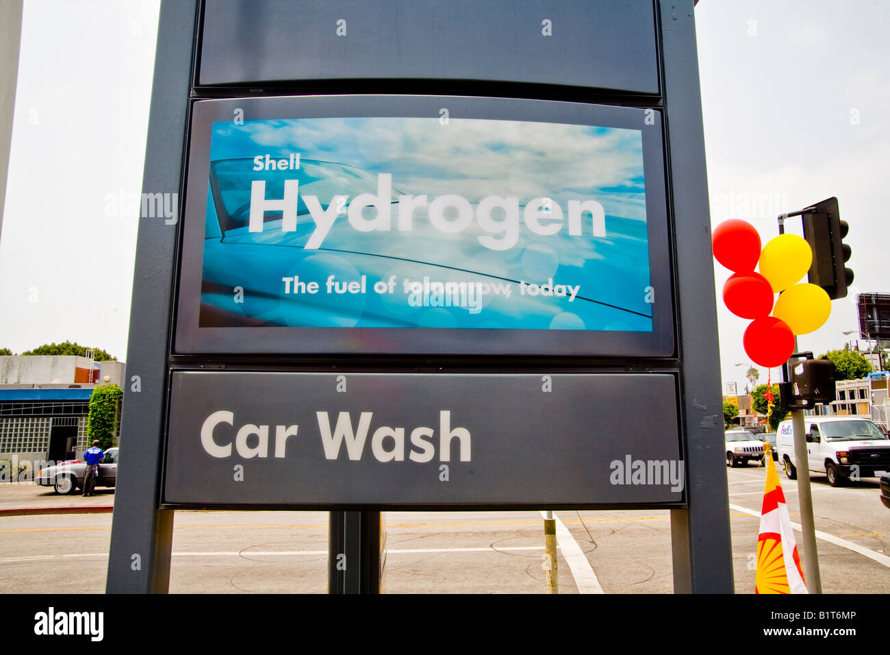 Sign at a Los Angeles gas station advertises availability of hydrogen ...