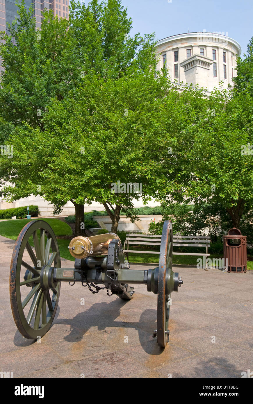 Ohio Statehouse Greek Revival Architecture Columbus // COLUMBUS, Ohio ...