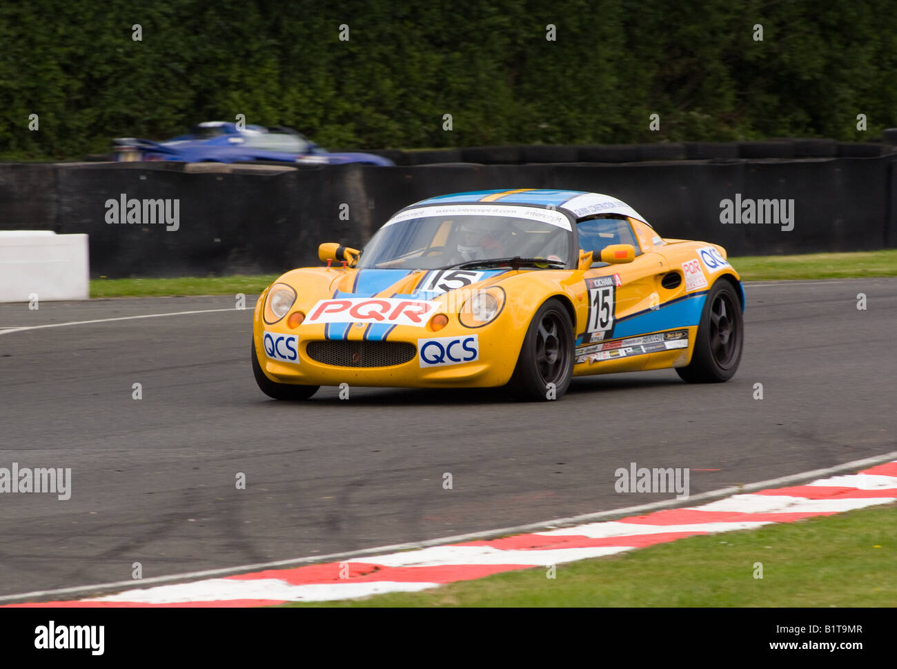 Lotus Elise S1 1800 in Brittens Corner at Oulton Park Motor Racing ...
