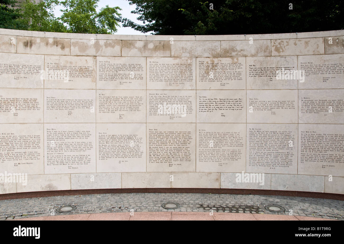 COLUMBUS, Ohio - War memorial in the grounds of the Ohio State Capitol ...