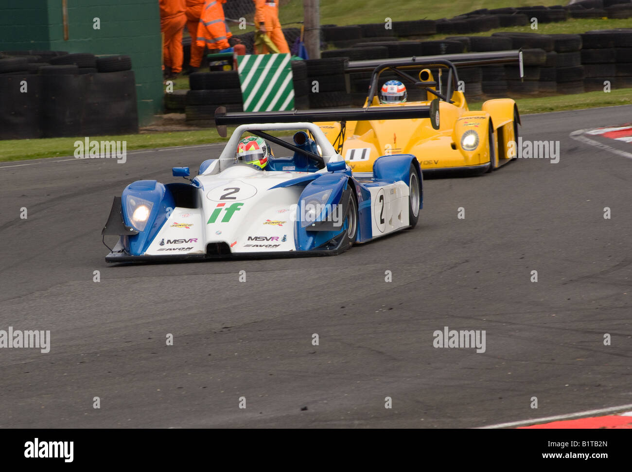 V de V UK Ligier JS49 and Pilbeam Race Cars in Brittens Corner at ...