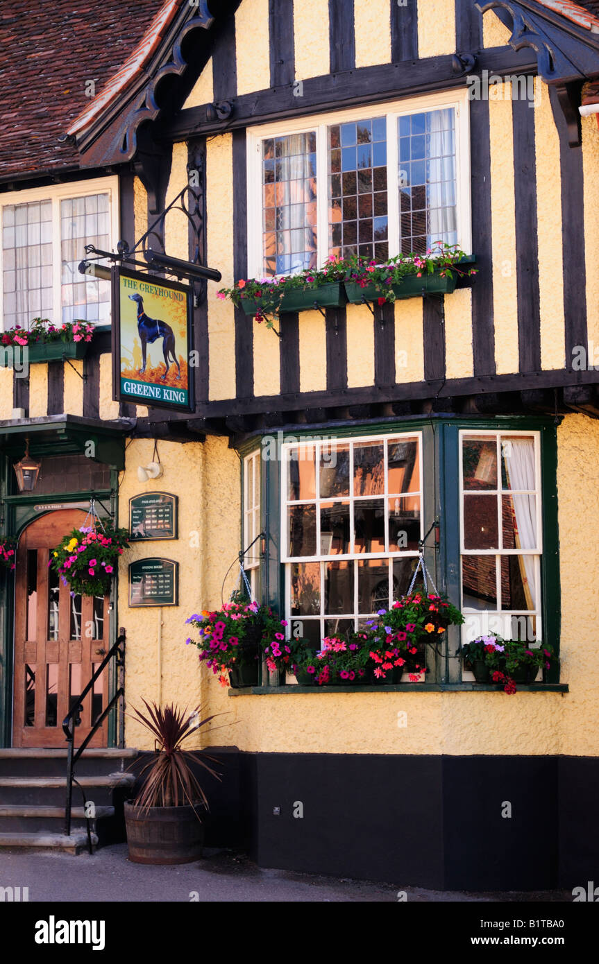 Greyhound public house hi-res stock photography and images - Alamy